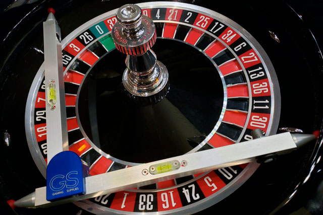 ROULETTE WHEEL LEVELLER